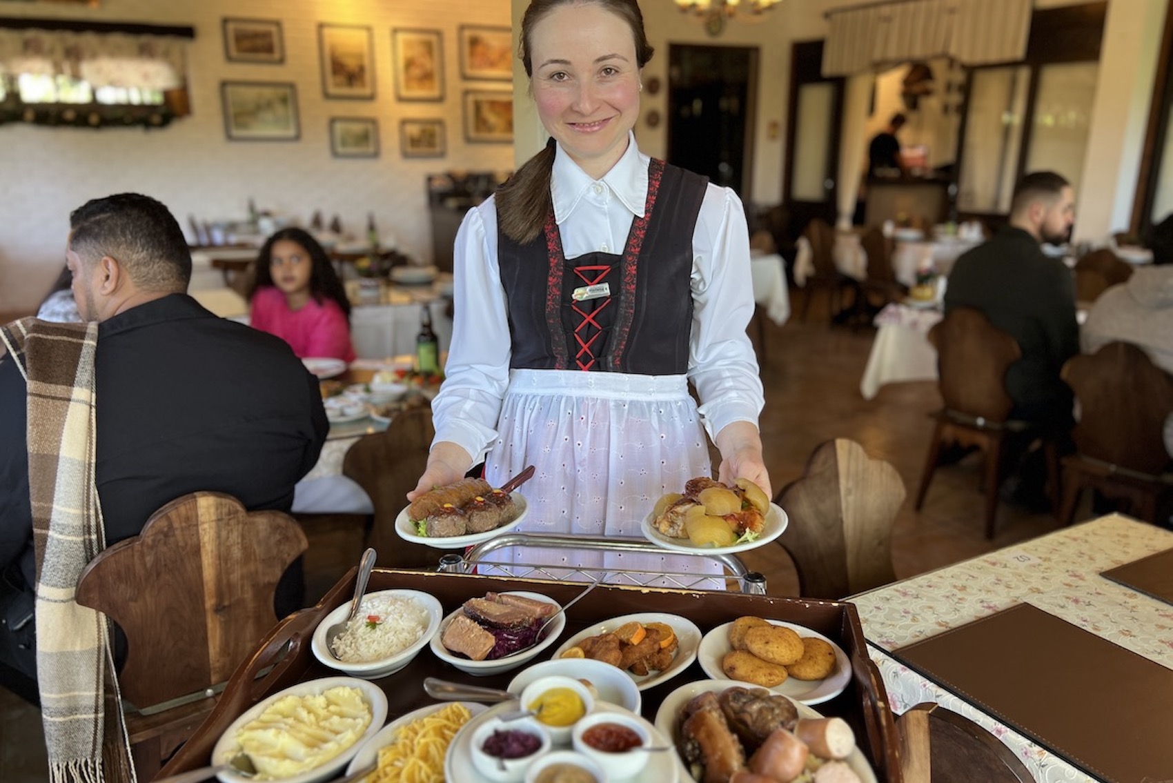 Restaurante em Nova Petrópolis: como é almoçar no Colina Verde